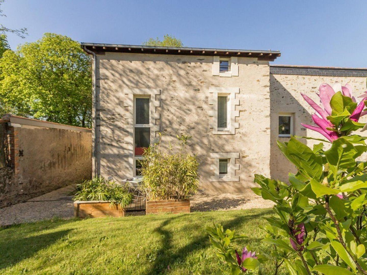 "Studio Urbain Avec Jardin Privatif, à 10 Min De Nantes, Proche Transports Et Vélos Inclus" - Fr-1-306-816 - Sainte-Luce-sur-Loire