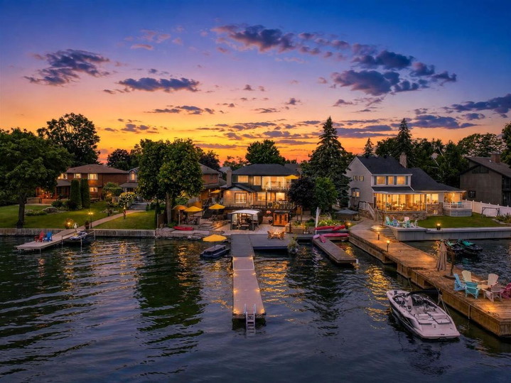 Casa Del Rosi - Orillia