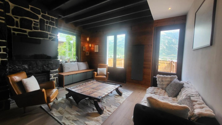 Chalet Otsoak Chalet Privé 3 Chambres 6 Personnes Avec Grande Terrasse, Garage Couvert, Vue Montagnes à St Lary Village - Loudenvielle