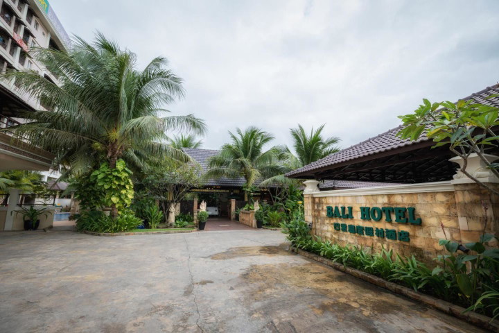 Bali Hotel - Phnom Penh