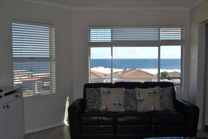 Simplicity With An Ocean View 200 - Hermanus