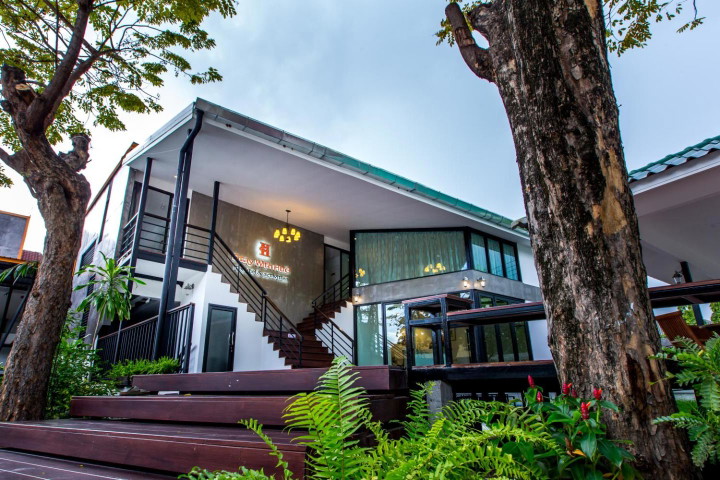 Chiangmai Midpoint Activity Hostel - Chiang Mai