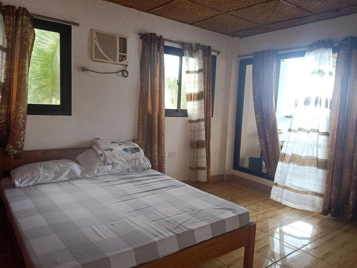 Beachfront Studio Apartment - Puerto Galera