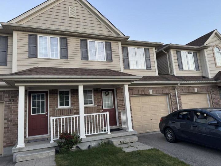 Gorgeous 3-bedroom 3bathroom House - Guelph