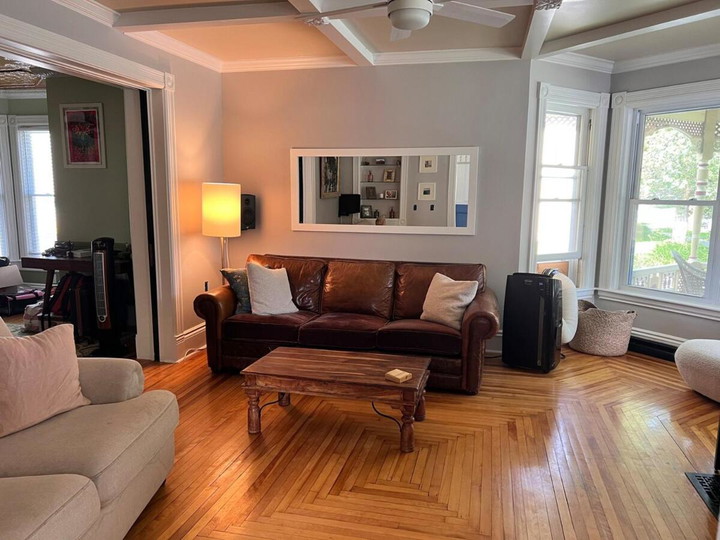 Historic 4 Bed 2 Bath Victorian Estate Fast Wifi - Castleton, VT