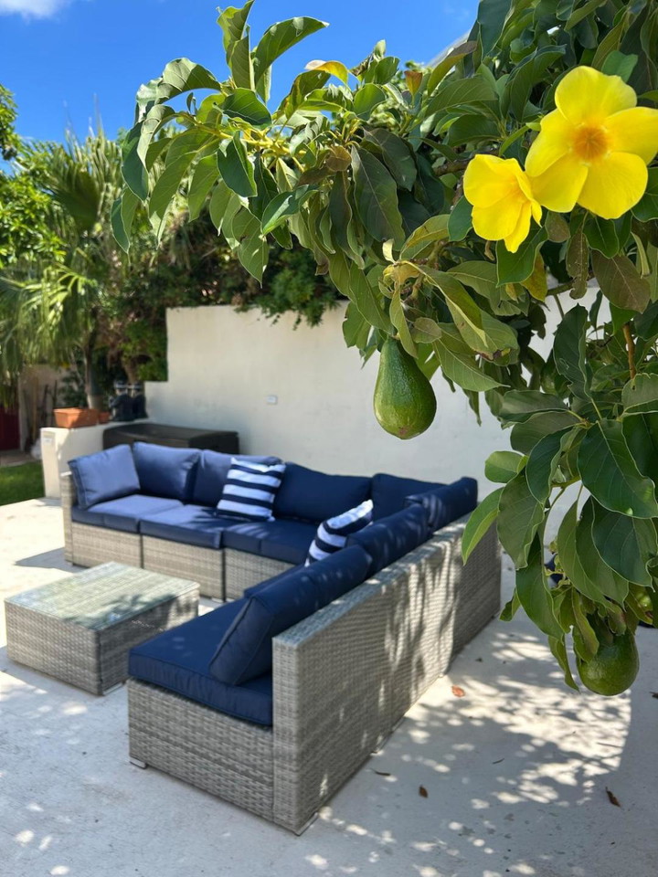 Tranquil Roomy Getaway Close To City - Bermuda
