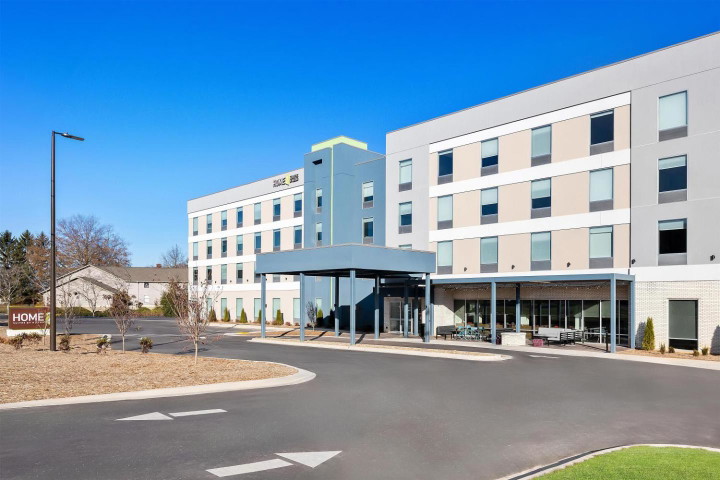 Home2 Suites By Hilton Hendersonville - Hendersonville, NC