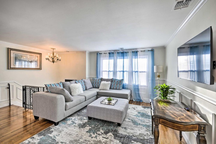 Bay Shore Vacation Rental W/ Shared Yard! - Fire Island, NY