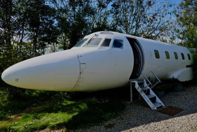 Howard Hughes Vintage Private Jet Stay - Manorbier