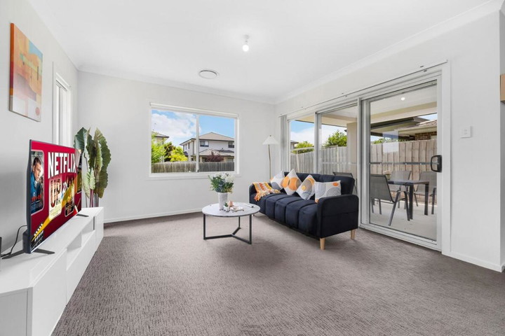 Peaceful Schofields 5br Near Station Garage - ブラックタウン