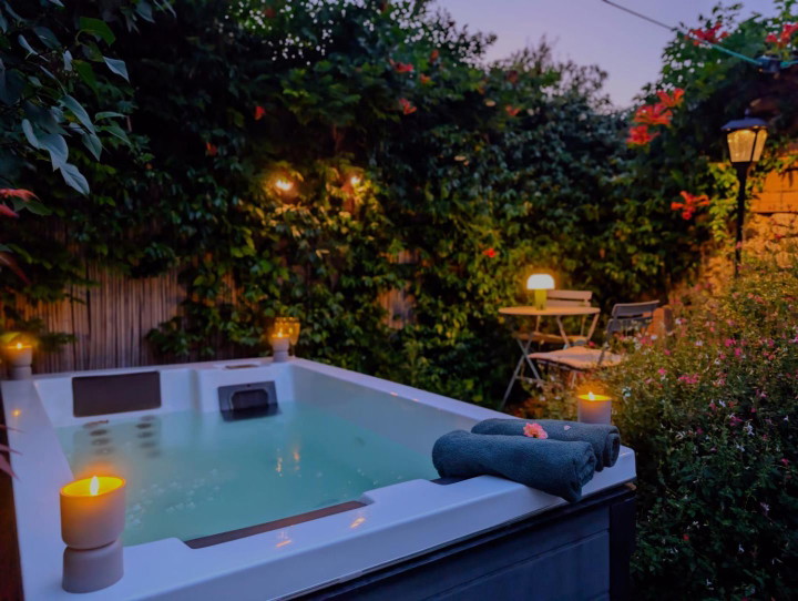 Une Bulle De Bien êTre Avec Spa Privatif Et Petit Déjeuner Inclus Prés De Carcassonne Et Du Canal Du Midi - Castelnaudary
