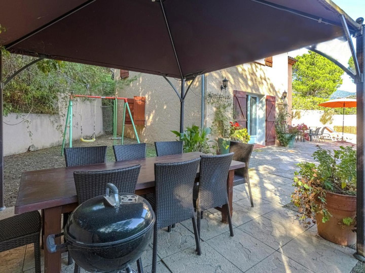 Provencal Holiday Home In Bormes-les-mimosas With Pool - Le Lavandou