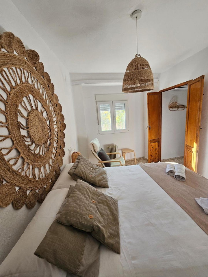 La Huerta Del Castillo Con Su Caz De Agua - Enjoy Life & Relax - Spanien