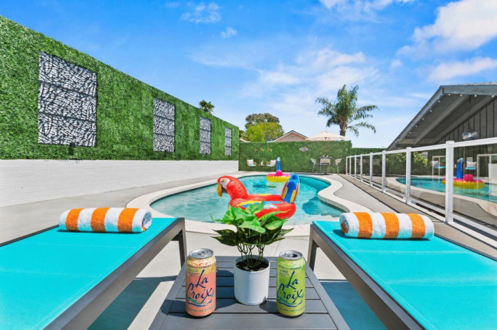 Villa Del Cerro- New Listing Special! - San Diego, CA