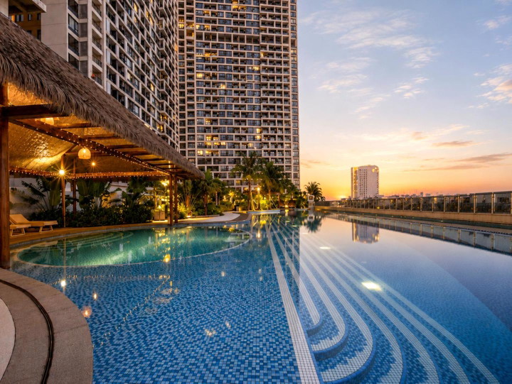 Pinnacle Moments Residence - Nom Pen