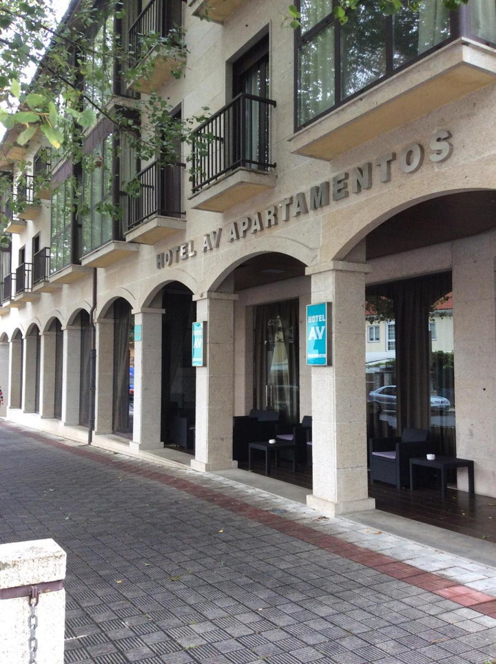 Hotel Av Apartamentos Lobios - Portugal