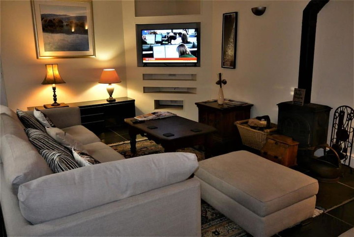 Hillfields Farm Barn - A Rural Equestrian Escape - Solihull
