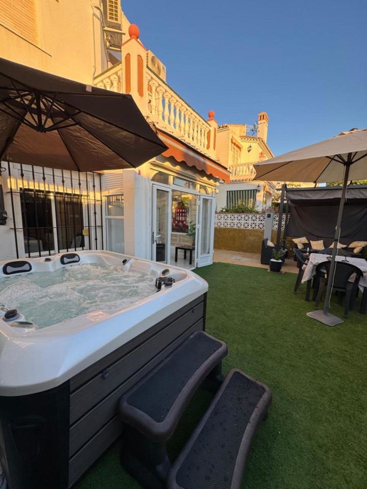 Villa Luis Cernuda - Casa 202 - Vistas - Jacuzzi - Piscina - Tenis - Torrox