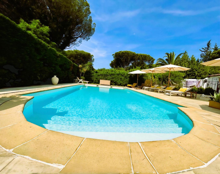 Villa Climatisée, Golfe Saint Tropez, 12 Pers, 4 Suites, Piscine Chauffée, Hammam, Spa, Billard, Pétanque, Wifi Professionnel Haut Débit - Saint-Tropez