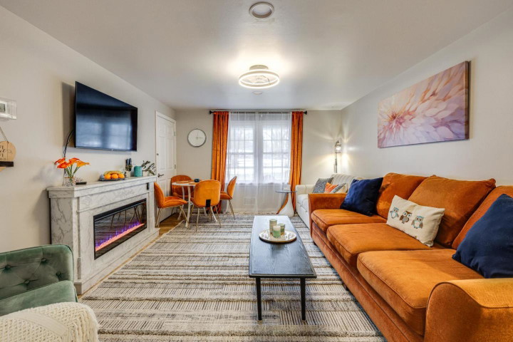 Work & Play In Pittsford: Quiet Home Near Parks - Rochester, NY