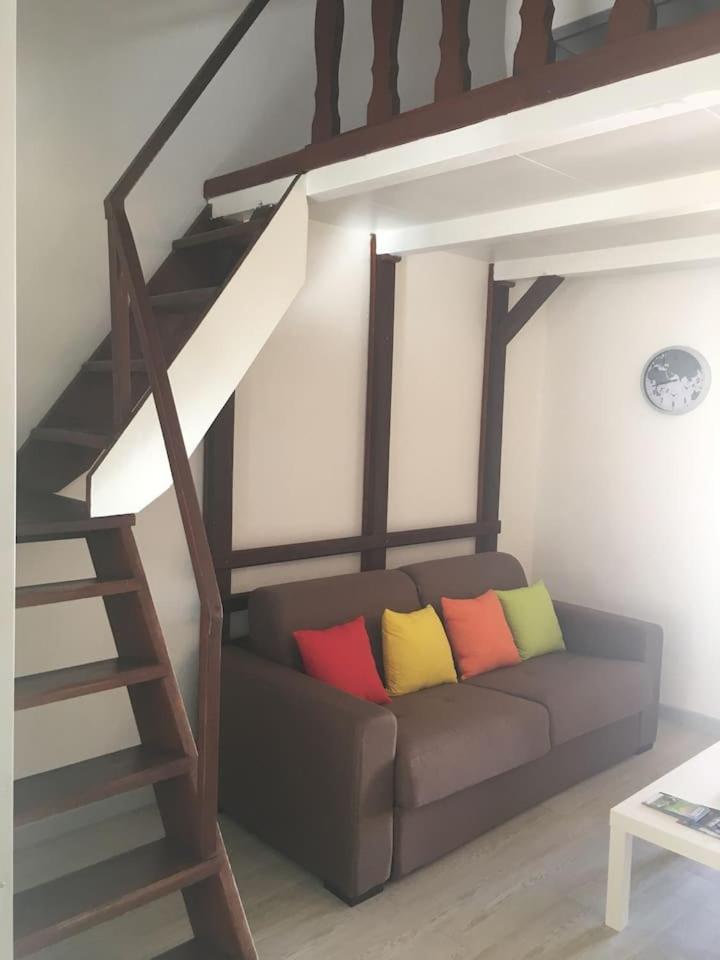 Studio-mezzanine Proche Toutes Commodités - Guadeloupe