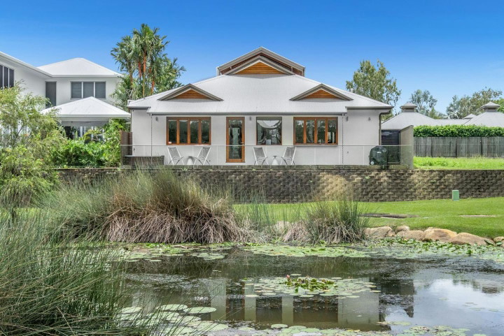 Belle Escapes 54 Ocean Drive Luxury Home Palm Cove - Cairns