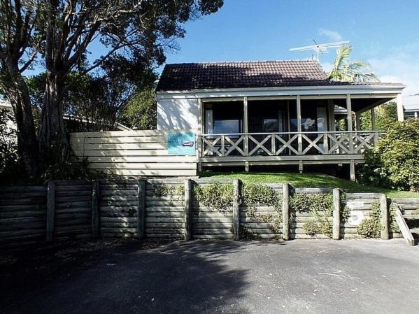 Wharepekapeka - Russell Holiday Home - Russell