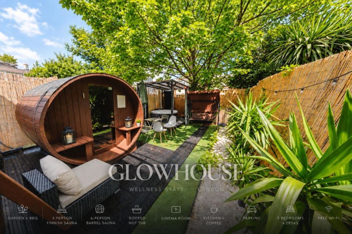 3 Br Apt With Hot Tub & Sauna - 18 Swinford Gardens - Aldwych - London