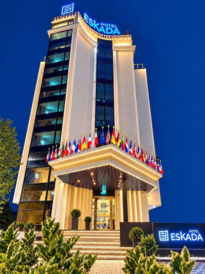 Hotel Eskada - Valea Lupului