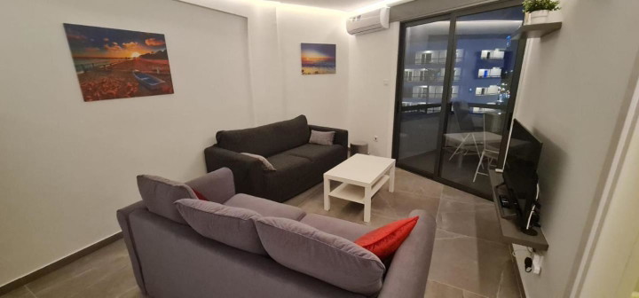 Prime Beachfront Apartment On Larnaca Finikoudes - Larnaca