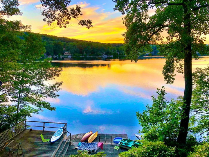 Villa Adriana 4bdr 2 Bath Lake Front Dream Home - New Jersey