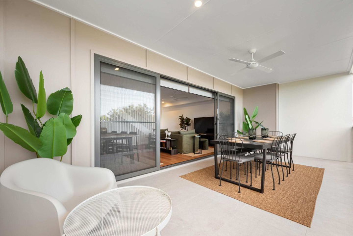 Stylish Clontarf Townhouse & Parking - Margate