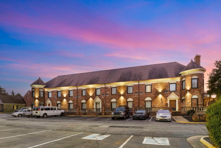 Best Western Plus Governor's Inn Richmond - Richmond, VA