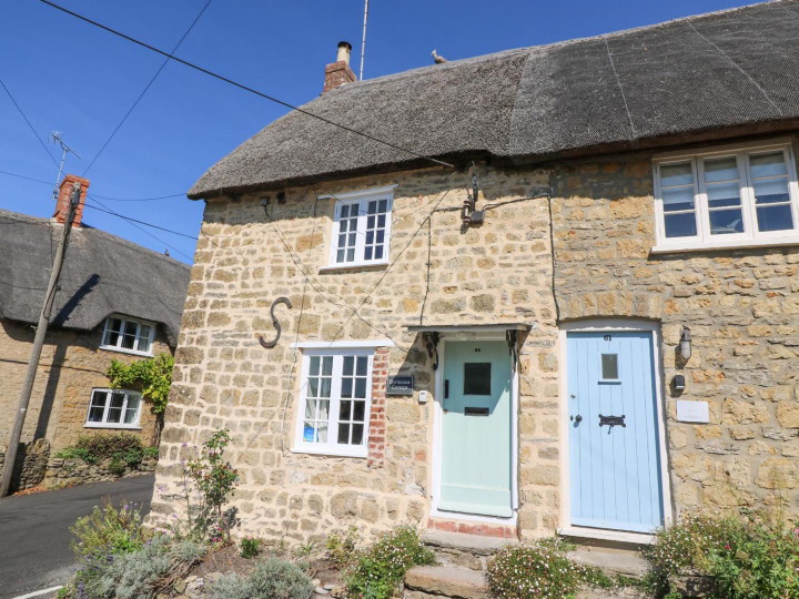 Dormouse Cottage - Burton Bradstock