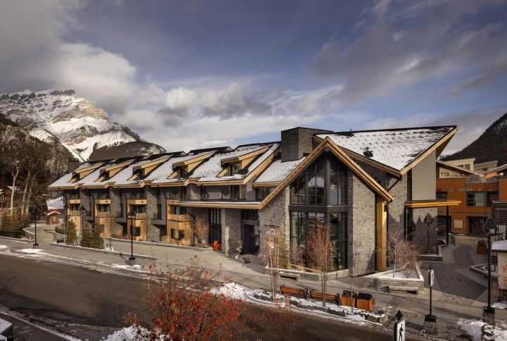 Peaks Hotel And Suites - Banff