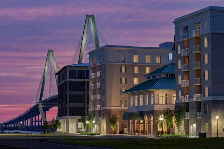 Embassy Suites By Hilton Charleston Harbor Mt. Pleasant - Sullivan's Island, SC