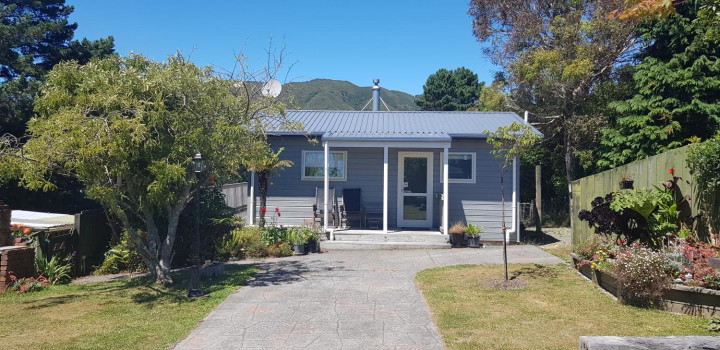 Incline Cottage - Upper Hutt