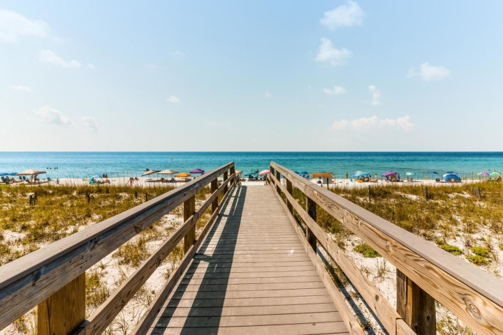 Coastal Townhouse With Wifi Central Ac And Shared Pool - Navarre Beach, FL