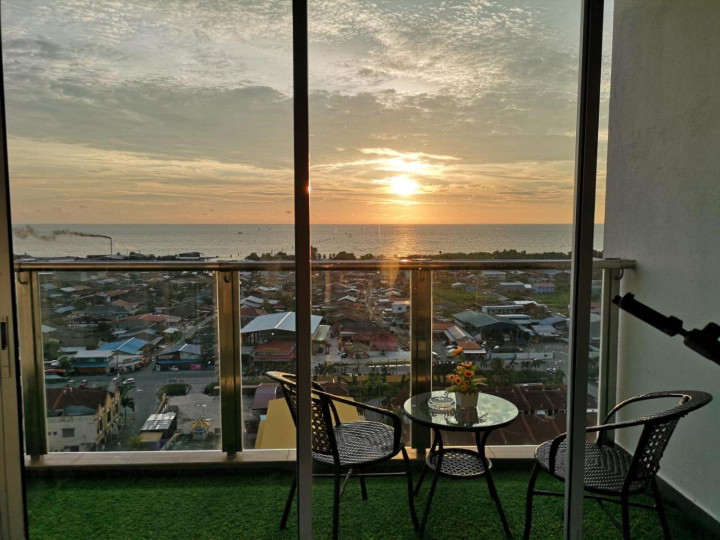 Sekinchan Seaview Homestay 134 高楼看海阳台民宿 - Sekinchan