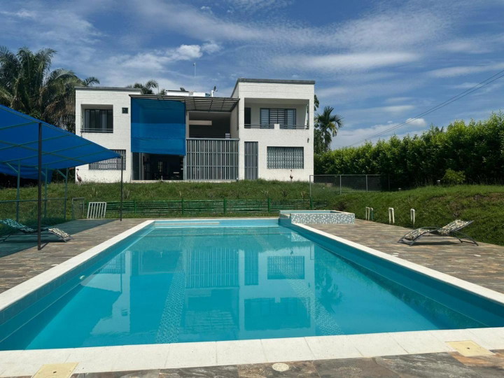 Finca Villa De Las Palmas - Carmen de Apicalá