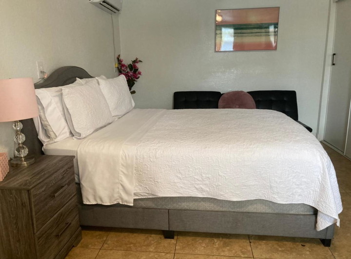 Cozy Studio - Apt 1 - Private Entrance - Las Vegas