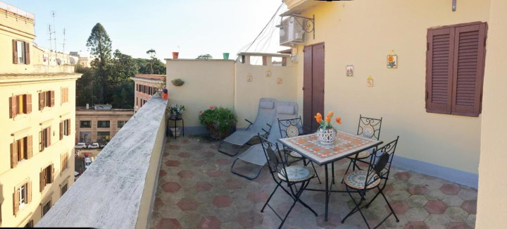 Casa Tua Sul Tetto Di Roma - Monti