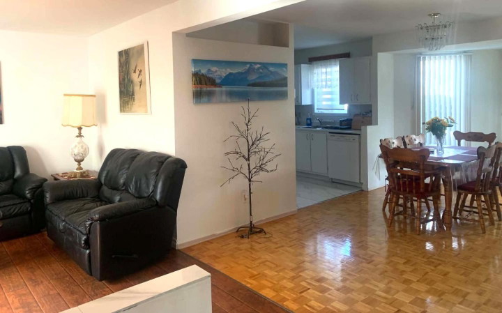 Family Home In Laval, Free Parking, 15 Min From Airport, Carrefour Laval Centropolis - Montreal