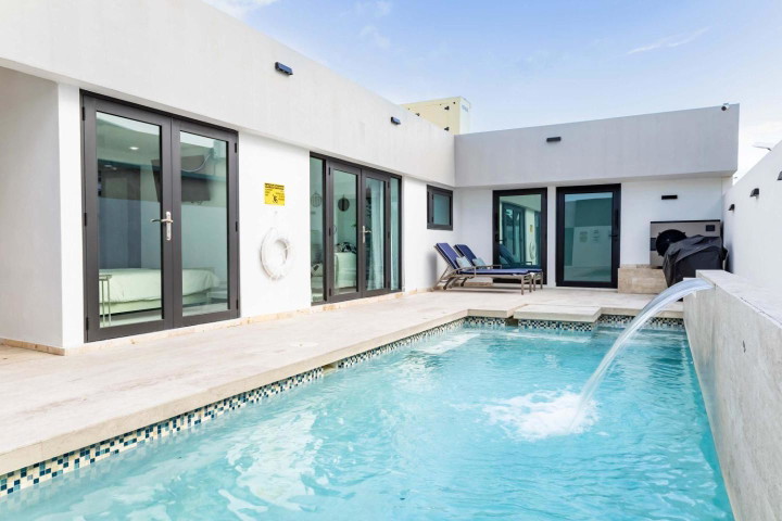 Aqua Casa A1 - Private & Fun 3 Br B&b With Pool In Dorado Del Mar - Dorado