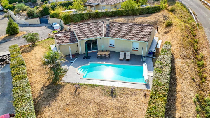 Villa Islea Piscine Clim & Lac à Pied - L'Isle-Jourdain