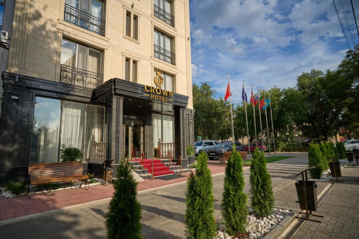 Crown Hotel - Bishkek