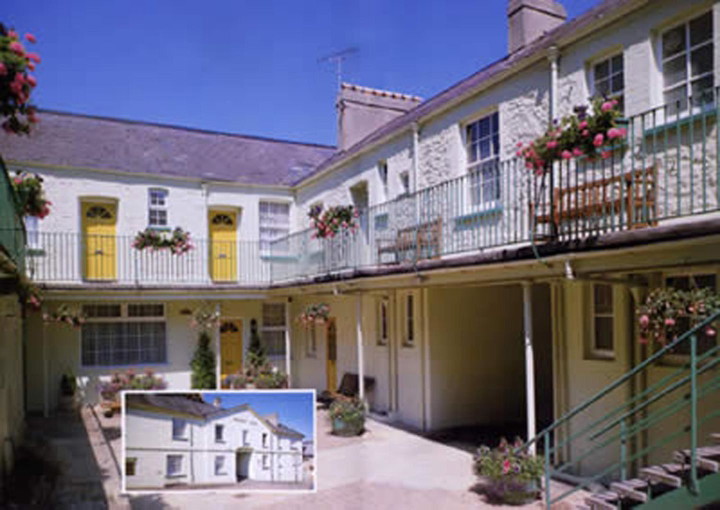 Trinity Mews - Devon