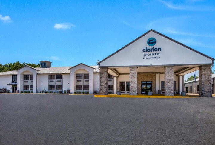 Clarion Pointe Marshall - Marshall, TX