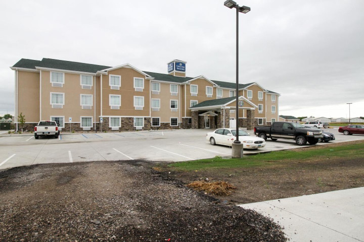 Cobblestone Hotel & Suites - Devils Lake - United States
