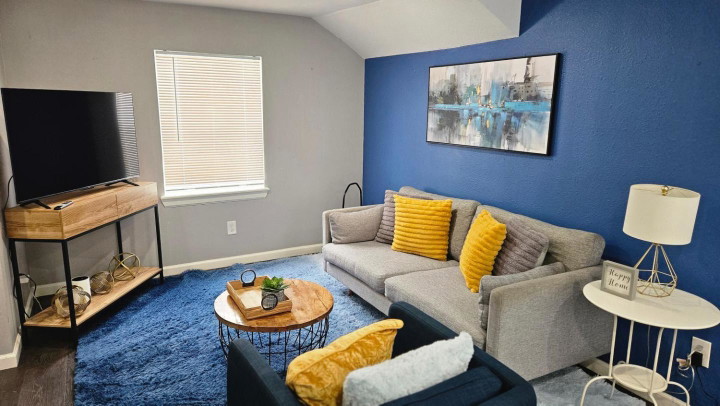 Super Cozy 2 Bedroom With Fast Wifi And Queen Bed Close To Downtown Houston!! - Houston, TX